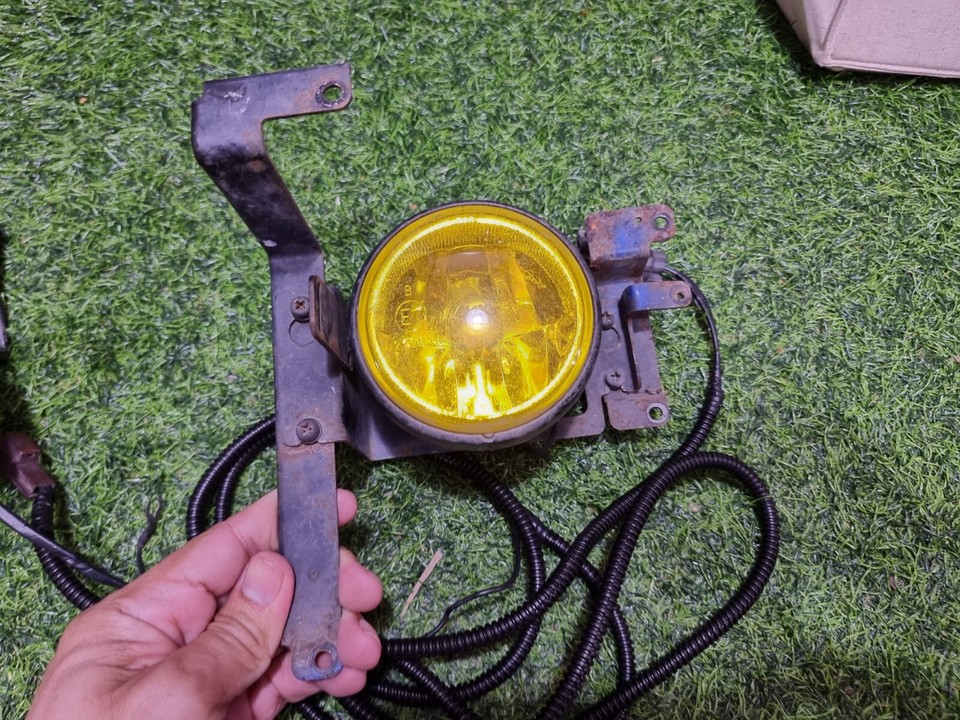 1999-2000 Honda Civic EK Yellow Fog Lights Stanley Raybrig complete set ...