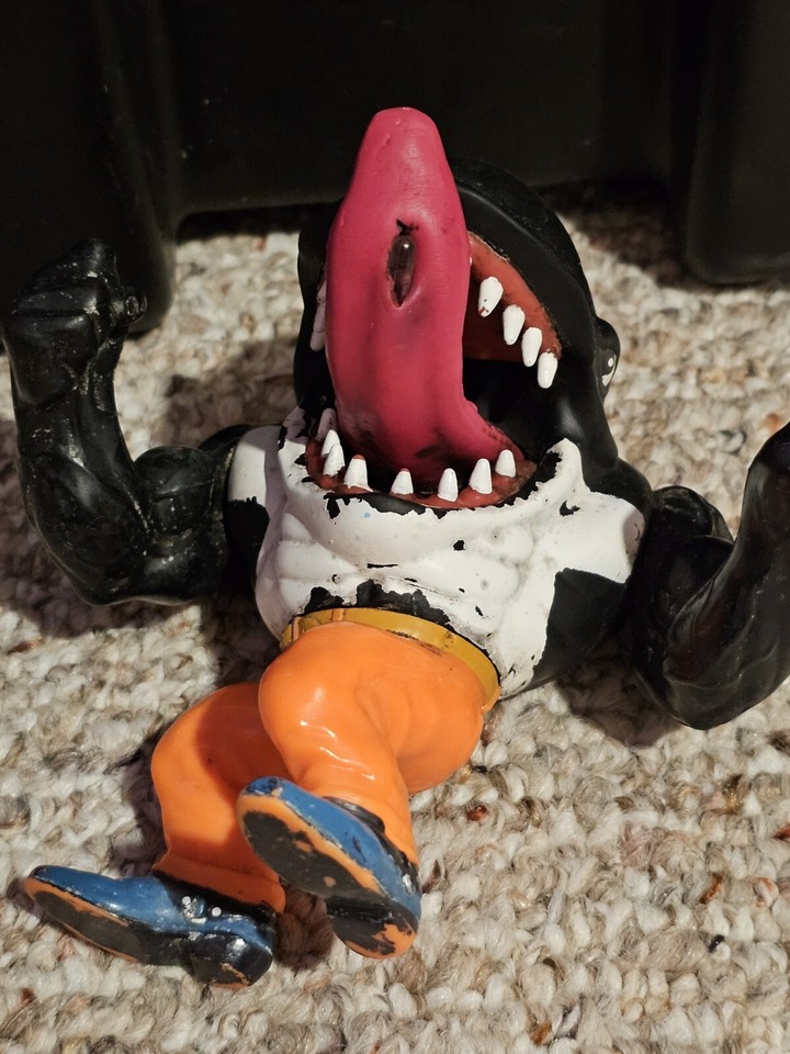 1995 Vintage STREET SHARKS Action Figure Orca Whale MOBY LICK Street ...
