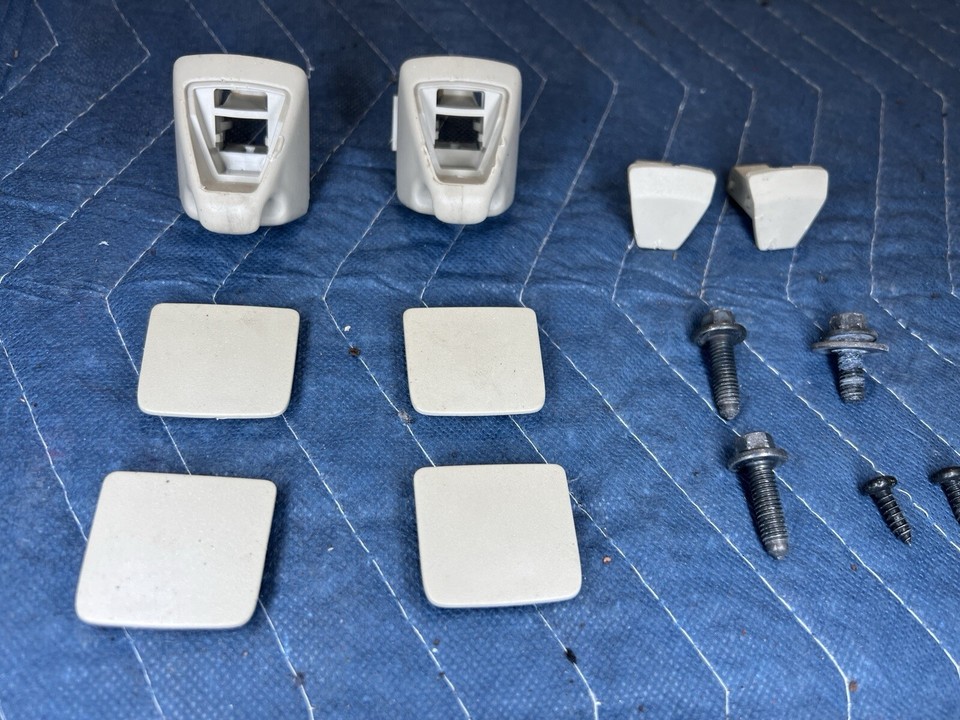 2008-2015 Volvo XC70 S80 V70 Overhead Headliner Clips & Visor Clips OEM ...