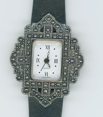 AVON QUARTZ JAPAN MOVT VINTAGE BEADED BORDER BLACK LEATHER BAND WATCH ...