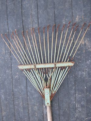 Antique Primitive Old Green Metal RAKE USA Wood Handle Garden Farm Tool ...