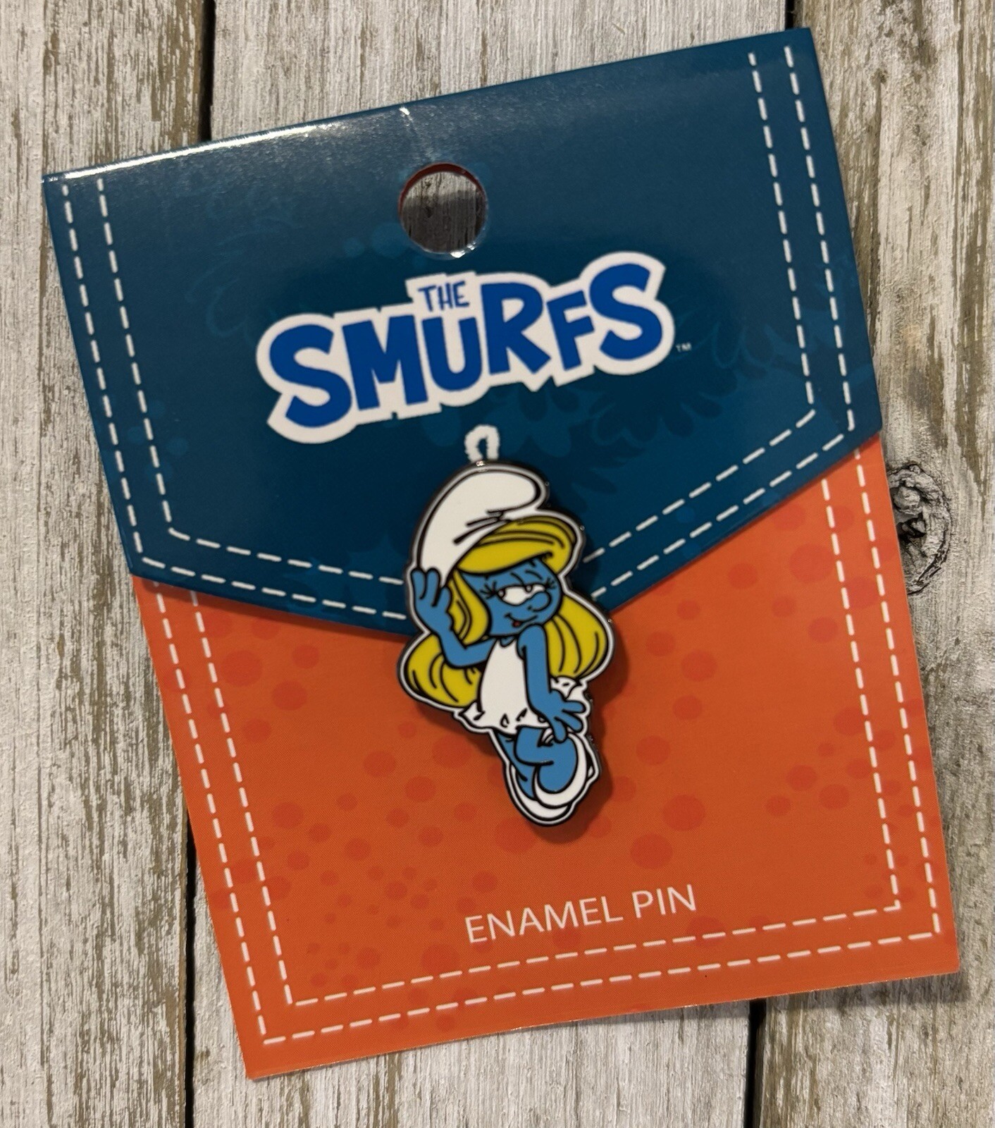 YAY! NEW ON CARD! Smurfs Smurfette Metal Enamel Pin! | eBay