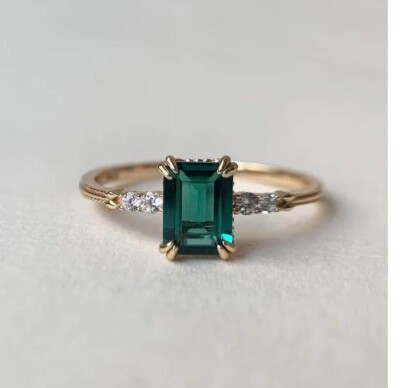 7x9mm Lab Emerald Ring 💚 Moissanite Side Stones | Emerald Cut ...
