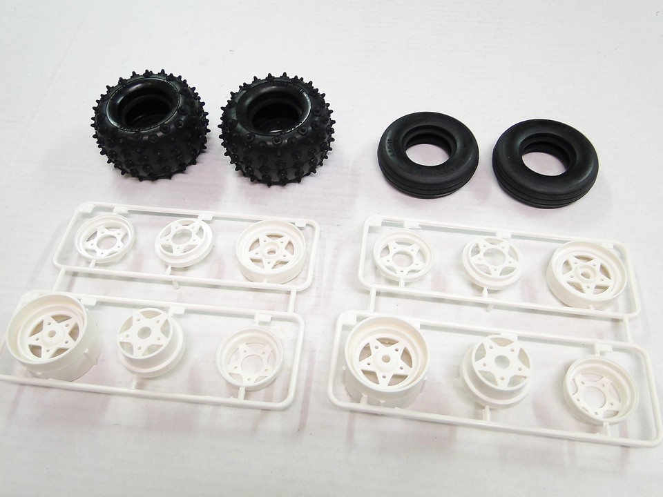 NEW TAMIYA SUPER CHAMP/FIGHTING BUGGY Tires & Wheels Front/ Rear Set ...