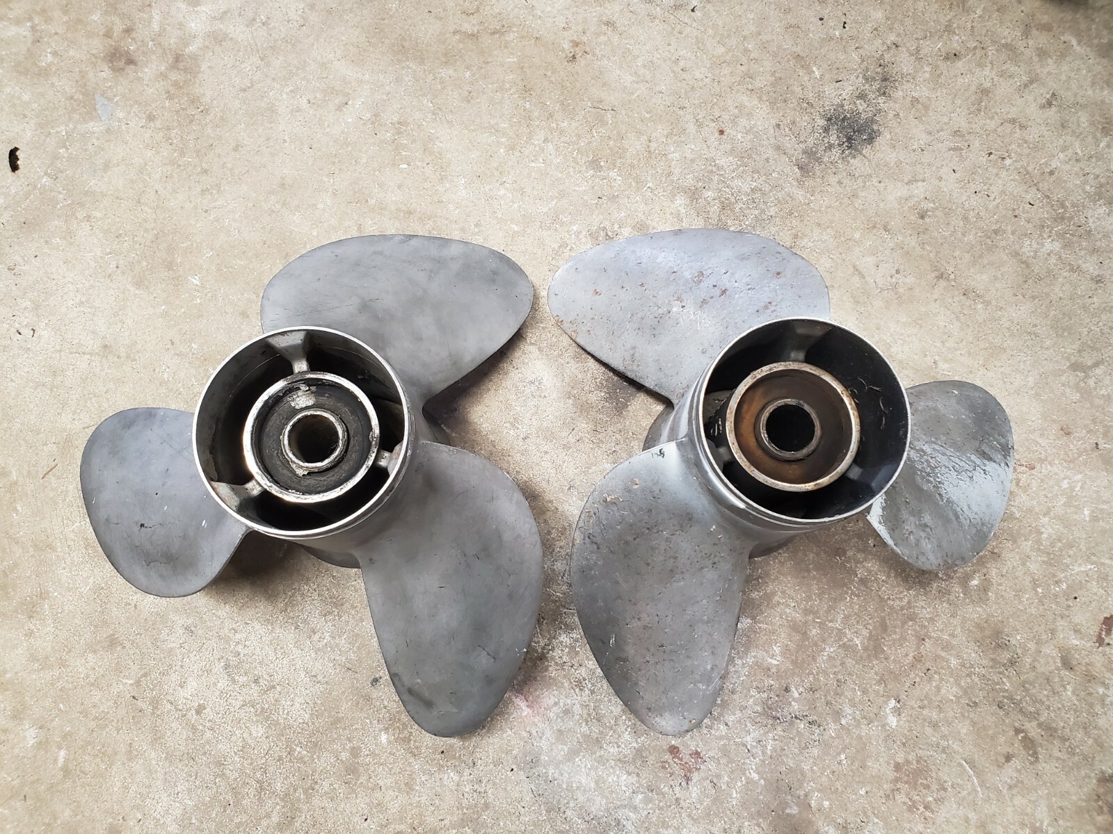 PAIR OF 14 3/4" X 17P OMC SST SS PROPELLERS, EVINRUDE JOHNSON, #3440 ...