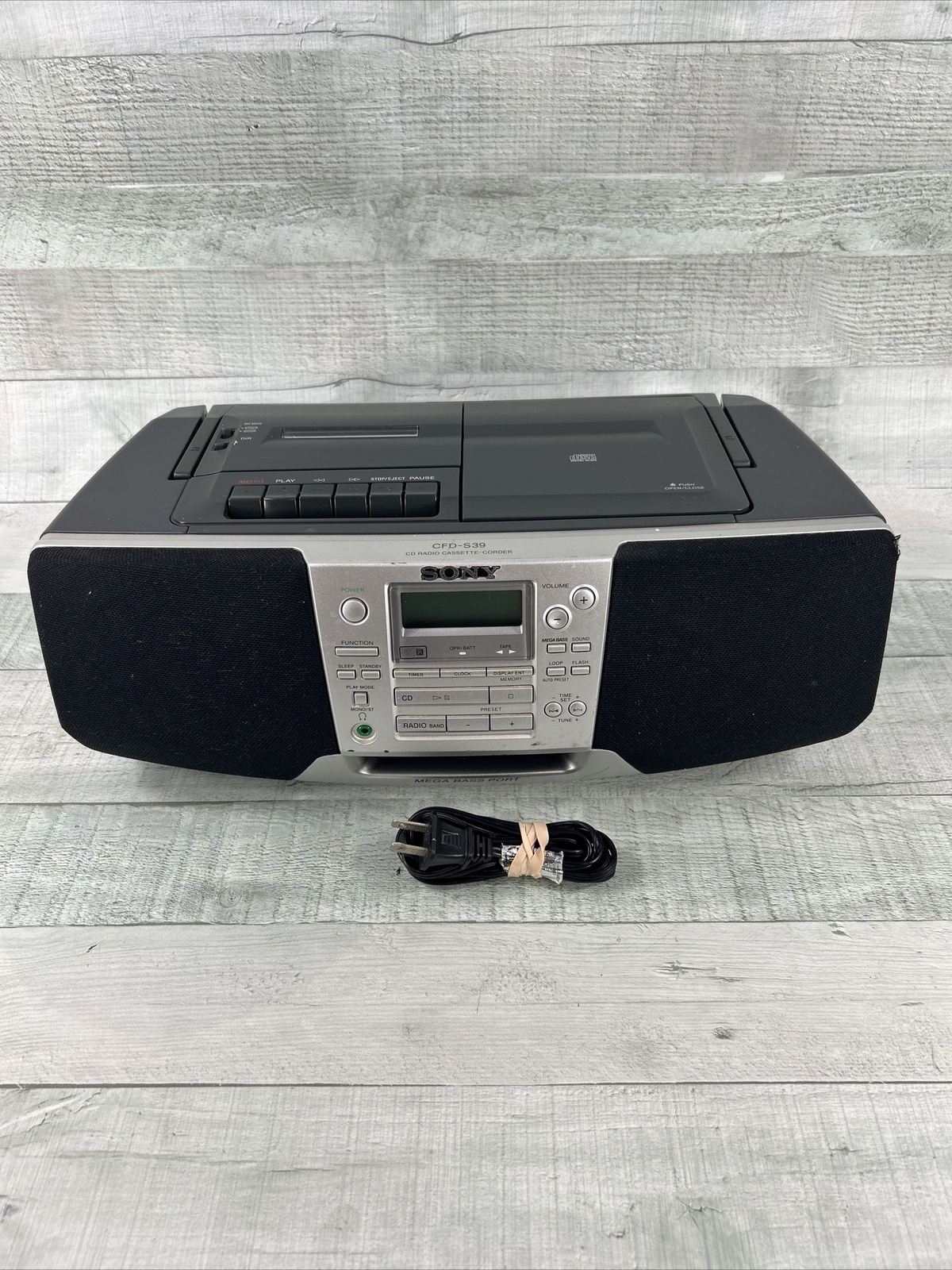 Sony CFD-S39 CD/Radio/Cassette-Corder Boombox. Fully Tested & Working ...