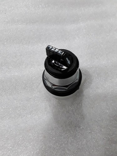 9001KS43B SCHNEIDER SELECTOR SWITCH 3 POSITION BLACK NOB NEW | eBay
