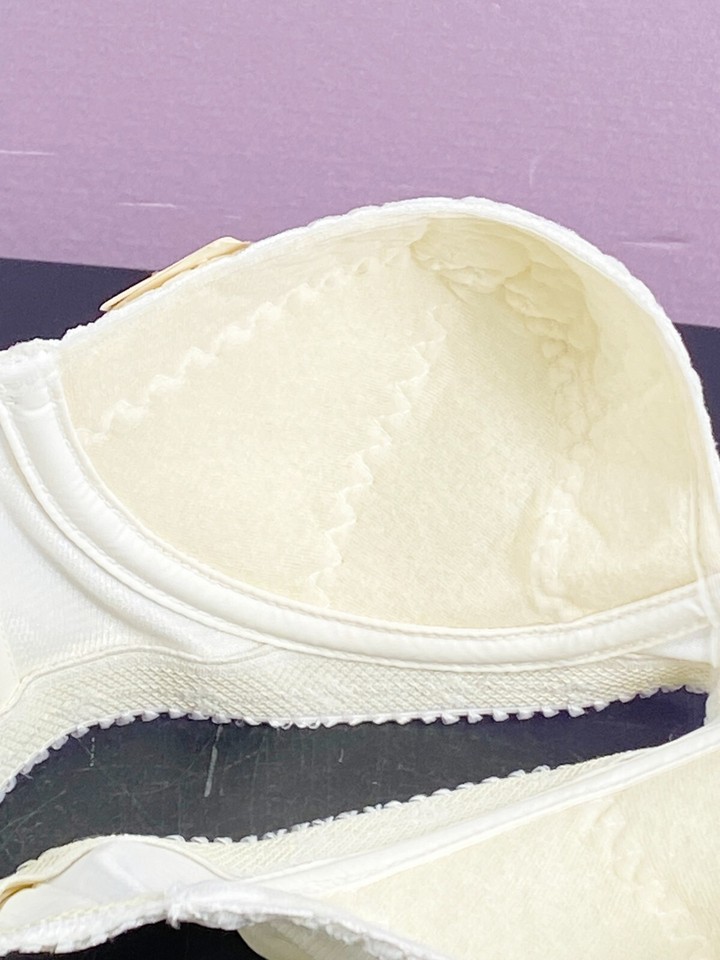 Carnival Strapless Underwire Bra White Size 34b Low Plunge read New ...