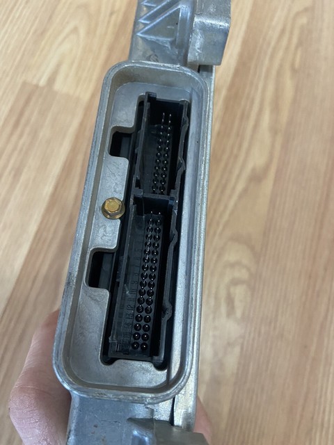 1988 Jeep Cherokee Comanche 4.0 Auto ECU ECM Computer Bendix RENIX Aw-4 ...