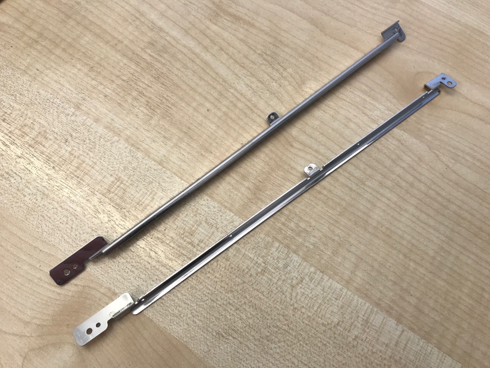 Asus Rog G70 G70S G70SG Gauche & Droite LCD Ecran Support Crochets | eBay