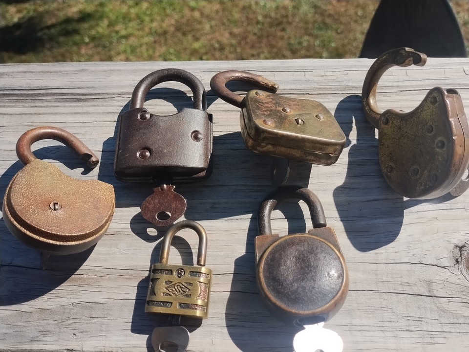 (6) Vintage Slaymaker, Lockit, Eagle, Rust Proof , Padlocks with Keys ...
