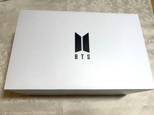 BTS MERCH BOX #19 | eBay