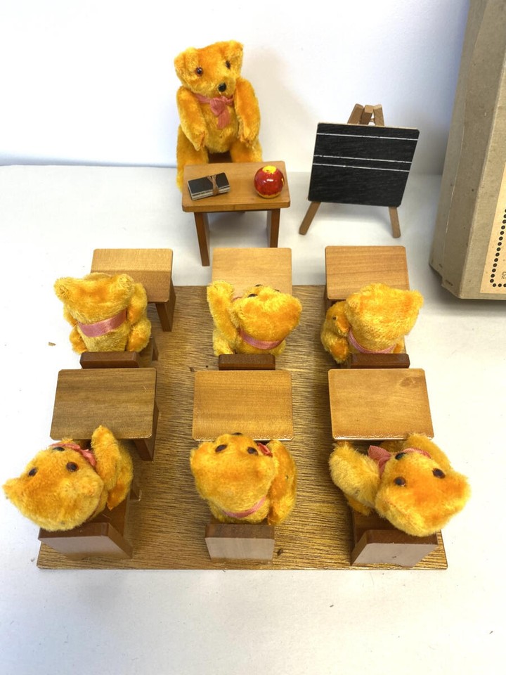 VINTAGE SHACKMAN SMALL BEAR SCHOOL IN ORIGINAL BOX | eBay