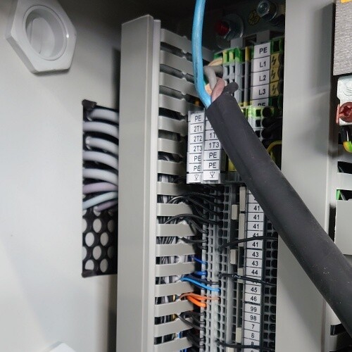 30 Mètre Licatec Terminal Conduit de Câblage 25x60 MM PVC Gris Ral 7030 ...