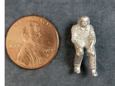 PFM HO Scale Metal Unpainted Figure "Man in Overalls Sitting", Pre ...