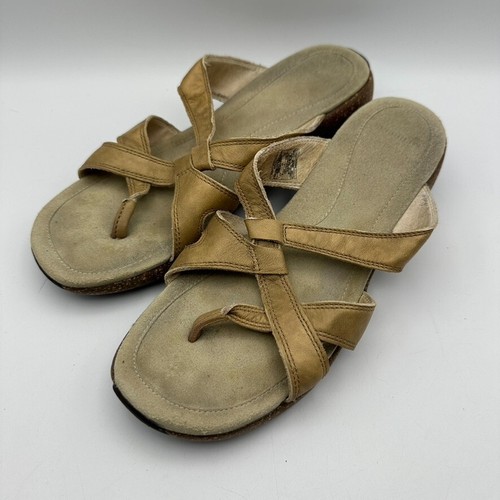 Merrell Sundial Cross Sandals Gold Leather Small Wedge Women's 9 ...