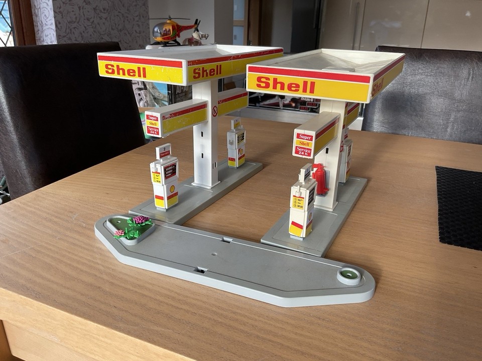 Playmobil Vintage Shell Petrol Stations x 2 | eBay UK