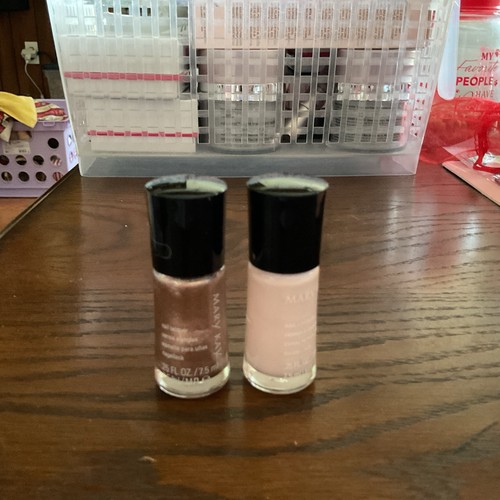 Set Of 2 Mary Kay Nail Lacquers .32 oz ~ Rosy Encore. ~ Pink Escape ...