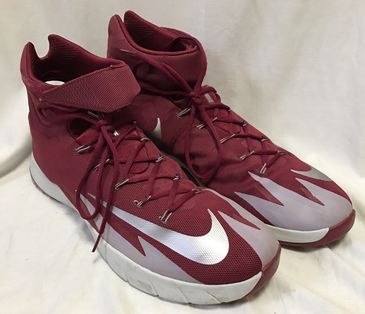 Kyrie Irving Hyperrev Red