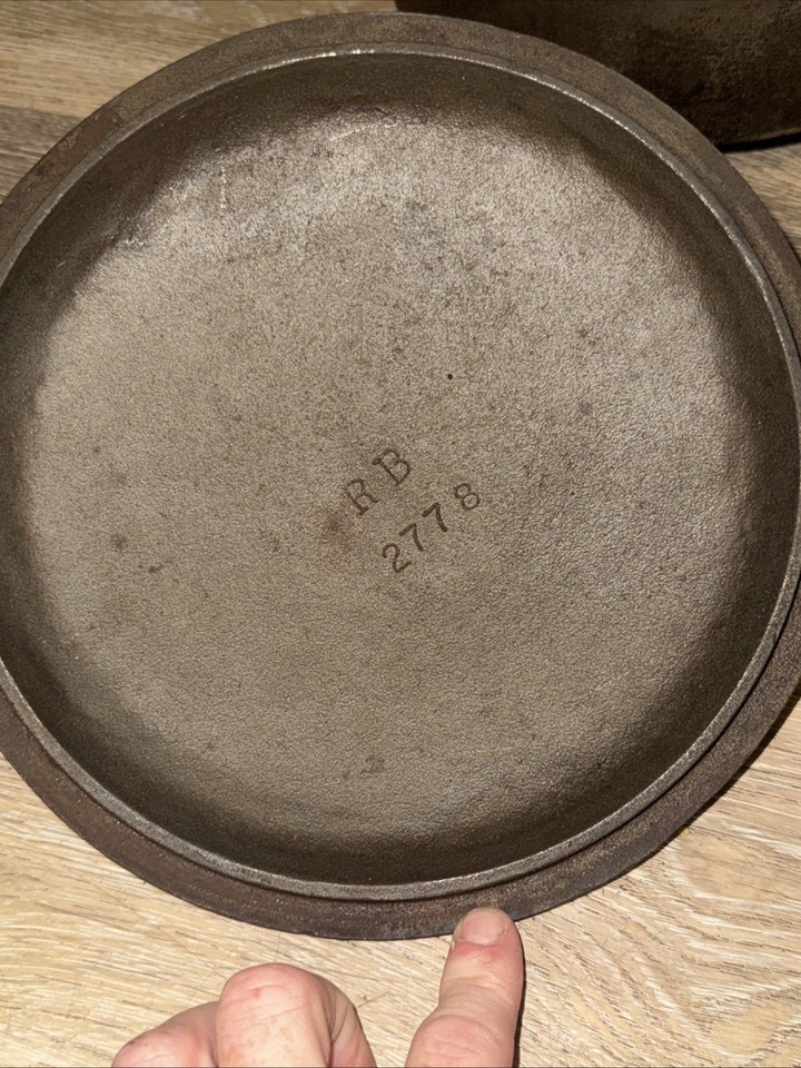 BSR-BIRMINGHAM Stove & Range 3 Legged Cast Iron Bean Pot Caldron R.B ...