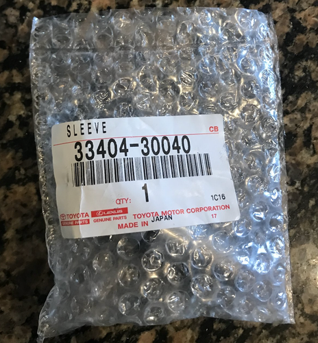Toyota Genuine SLEEVE SUB-ASSY, SPEEDOMETER SHAFT (ATM) 33404 - 30040 ...