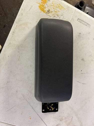 2009-2014 jeep patriot black center console sliding lid arm rest OEM 10 ...