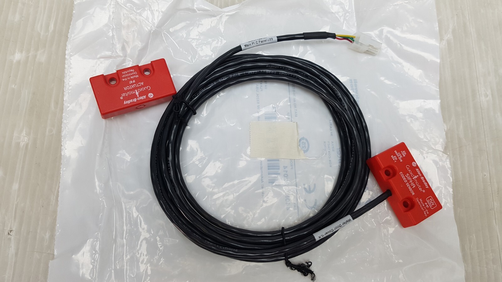 Allen Bradley Guardmaster Sipha Coded Sensor 440N-S32014 Non Contact ...