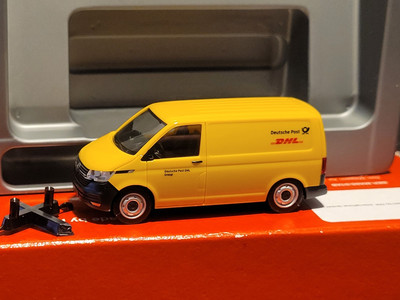 VW T6.1 Deutsche Post DHL Group Post / Paket Lieferwagen Transporter ...