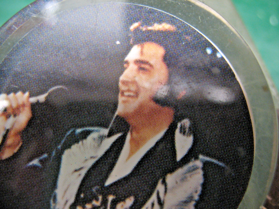ELVIS PRESLEY LUCITE PAPER WEIGHT 2'' DIAMETER VINTAGE ORIGINAL USA | eBay