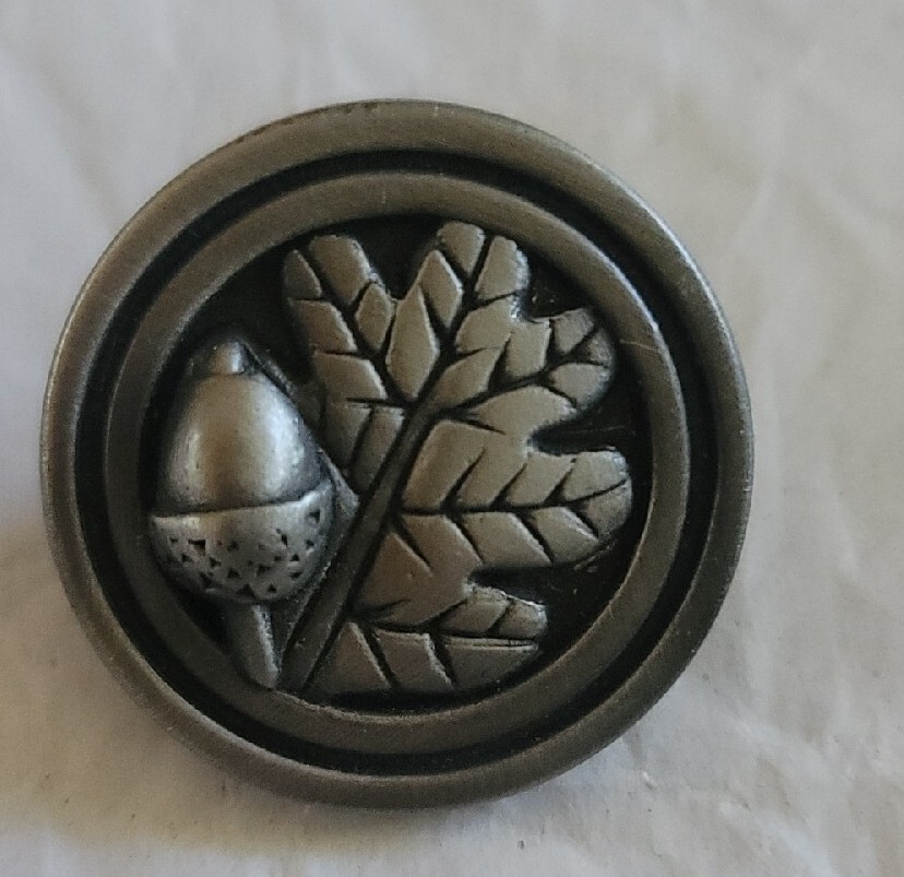Betsy Fields Design BFD ACORN OAK LEAF TREE Arborist Lapel Pin Pewter ...