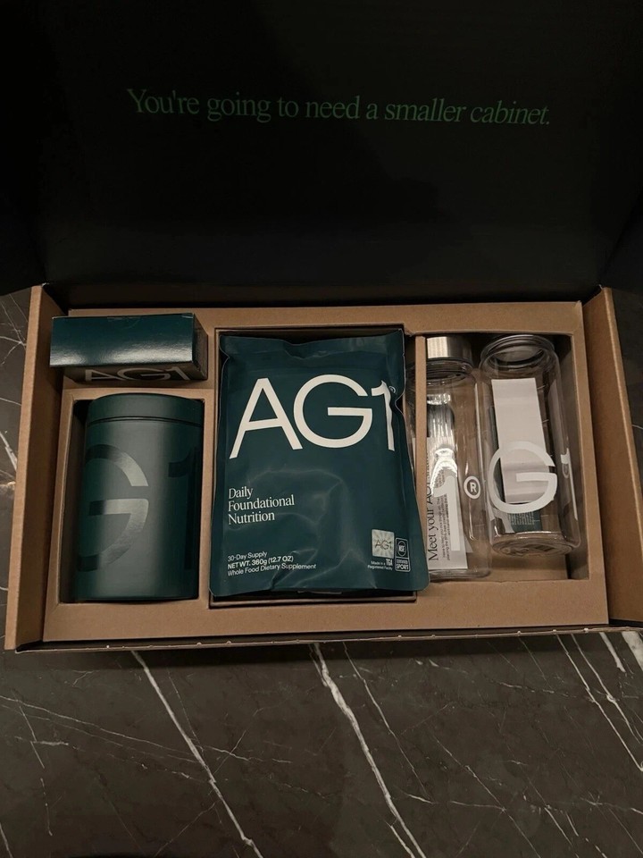 AG1 Athletic Greens Brand New Complete Kit (1) AG1 Pouch (5) AG1 Travel Packs | eBay