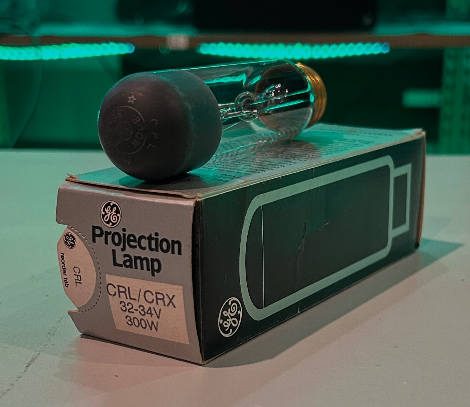 GE General Electric CRL/CRX 32-34V 300W Projector Bulb Projection Lamp ...