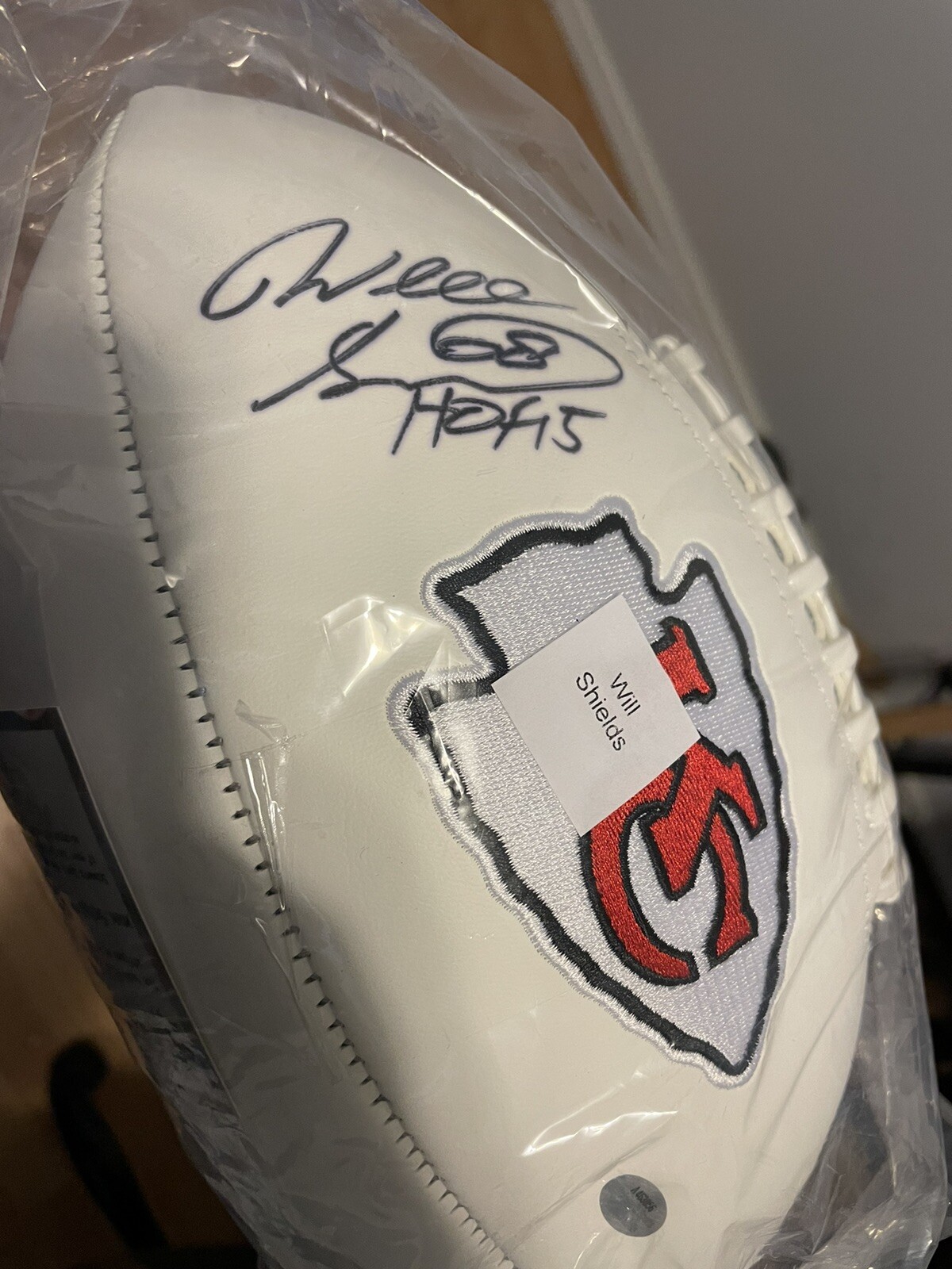 WILL SHIELDS SIGNED KANSAS CITY CHIEFS FOOTBALL - HALL OF FAME '15 | eBay