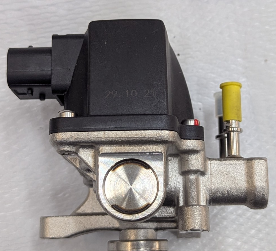 5506855 Cummins OEM New Takeoff Paccar International DEF Doser Injector ...