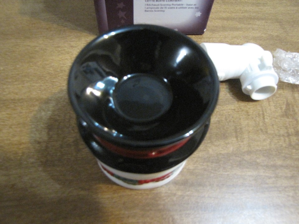 SCENTSY BLUSTER PLUG IN WARMER | eBay