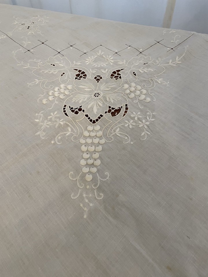 Antique Lot of 4 Linen Lace Tablecloths Drawnwork Embroidery Cutwork ...