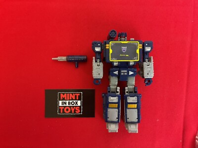 Hasbro Transformers Netflix War for Cybertron Voyager Soundwave Figure ...
