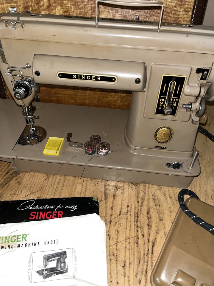 Vintage 50’s Singer 301A Sewing Machine + Case & Pedal Zigzag Slant ...