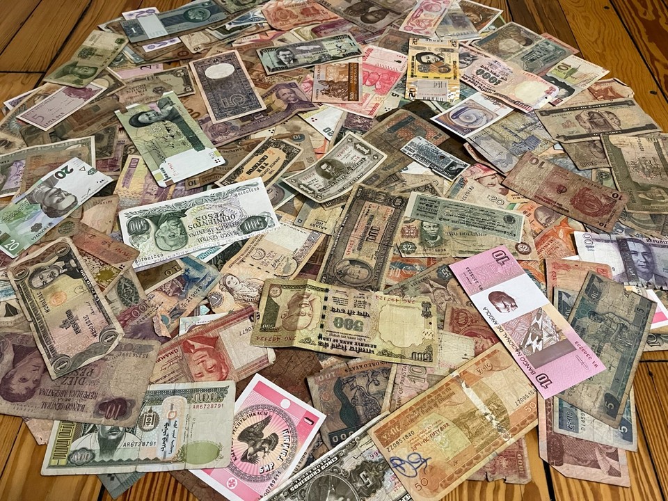 World Paper Currency Set of 200 Very Heavily Circulated Assorted World ...