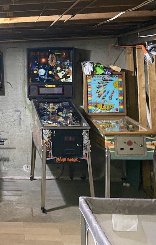 Barb Wire Pinball Machine by Gottlieb Pamela Anderson | eBay