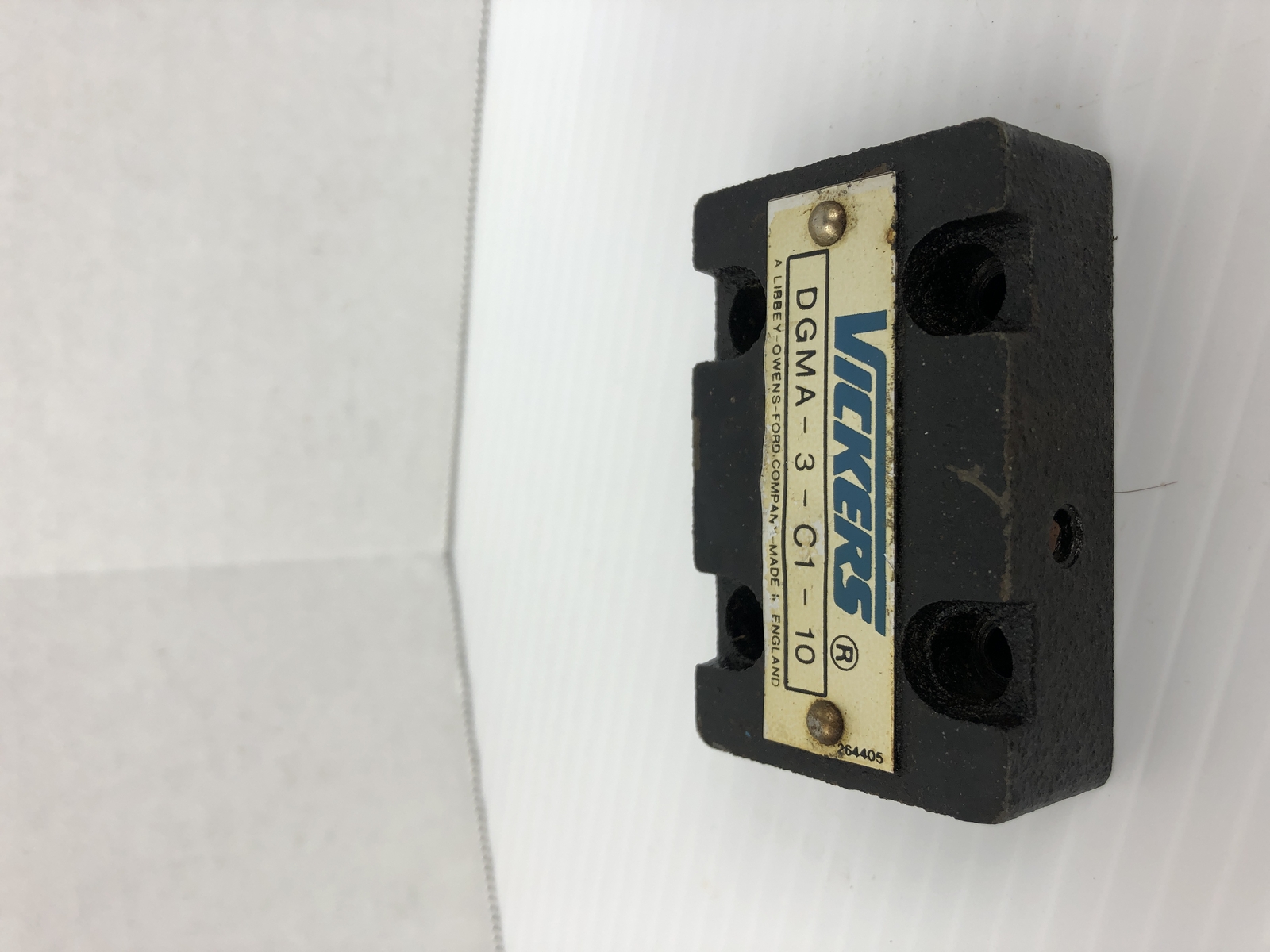 Vickers DGMA-3-C1-10 D03 4 Port Valve Connection Plate for sale online ...