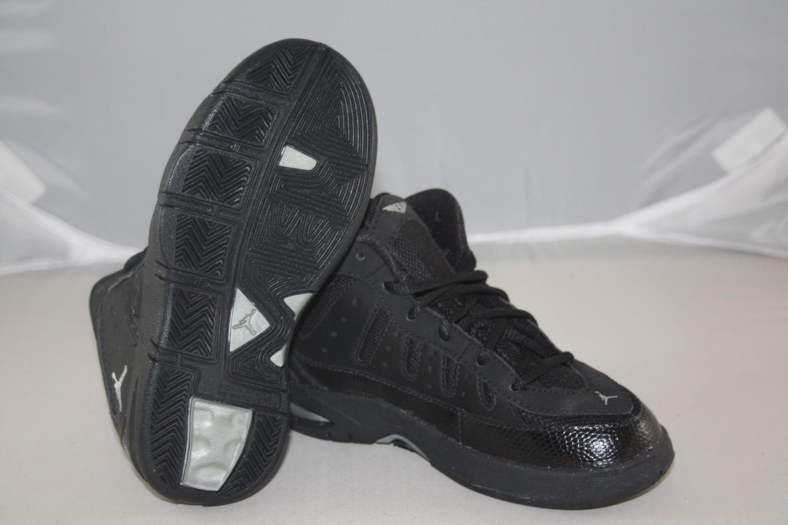 YOUTH JORDAN MELO M7 (PS) BLACK/METALLIC SILVER-UNIVERSITY BLACK | eBay