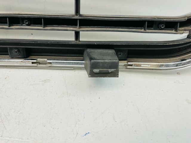 2015-2018 GMC Yukon Upper Grille OEM 84336883 s681 for sale online | eBay