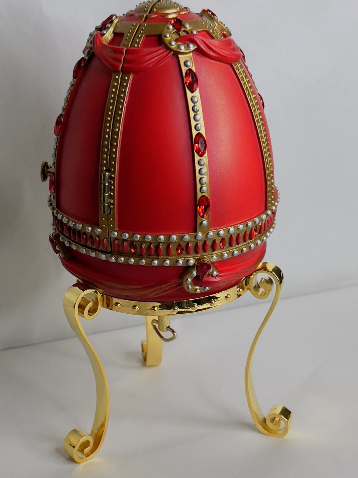 2001 Countess of Rubies Barbie Resin Egg -Music Box Royal Jewels ...