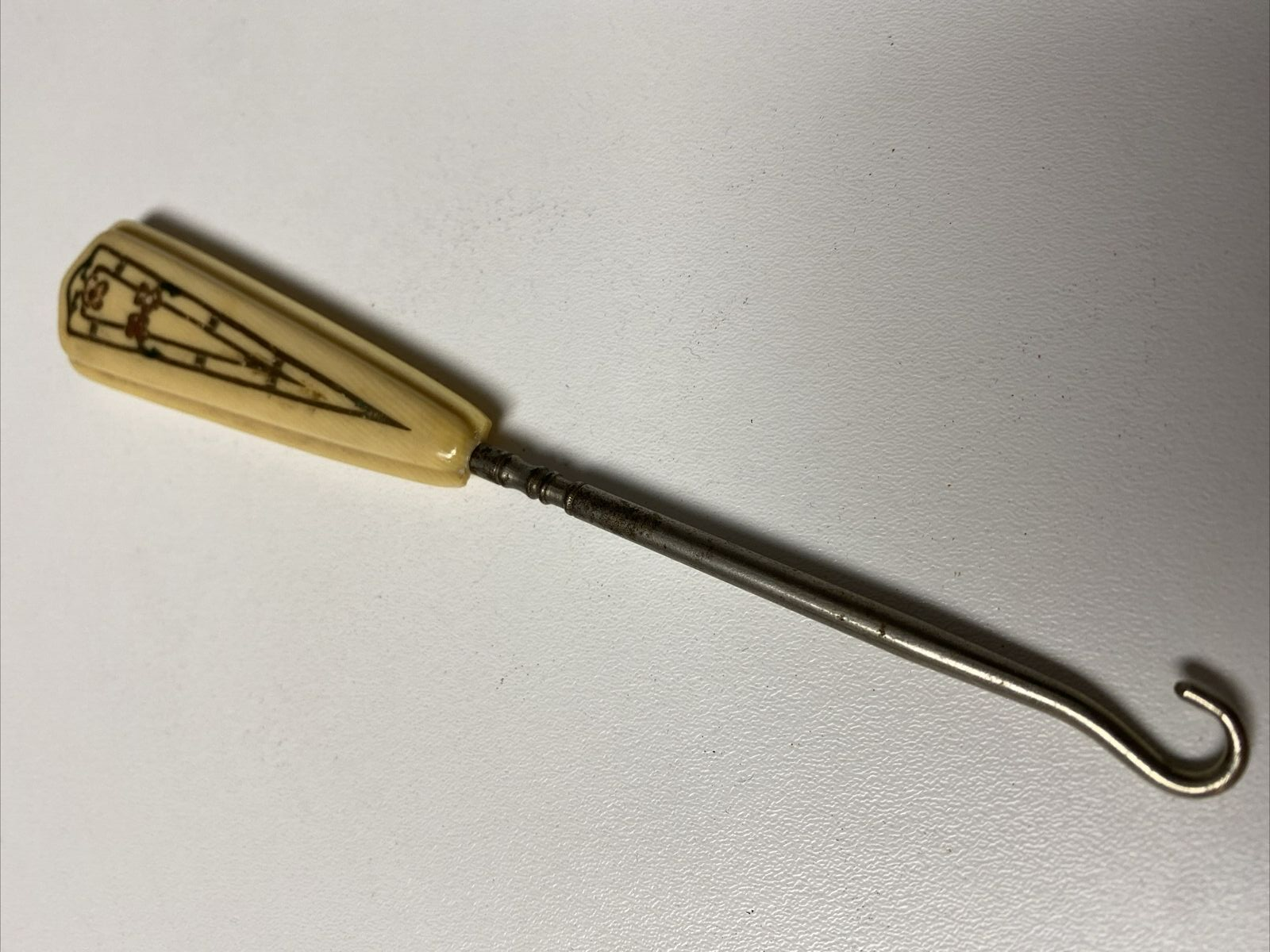 Vintage Bakelite Button Hook Knitting Hook Primitive Lace Tool Small ...