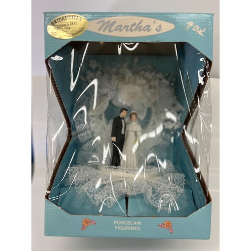 Wedding Cake Topper Heart shaped lite flowers and porcelain couple, New ...