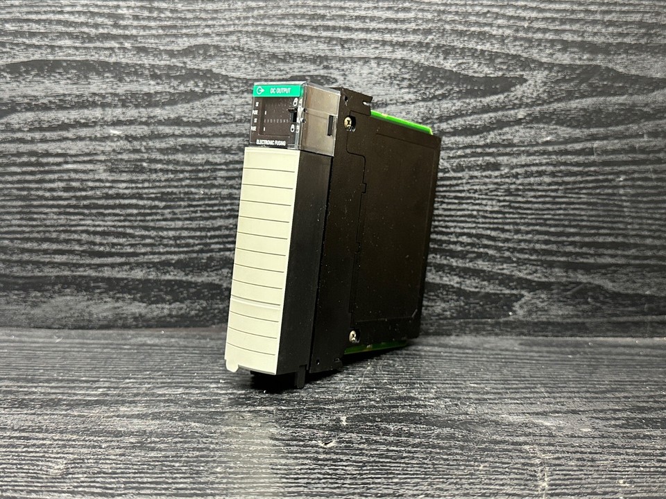Allen Bradley 1756-OB16E 1756-0B16E 1756-TBNH ControlLogix DC Output ...