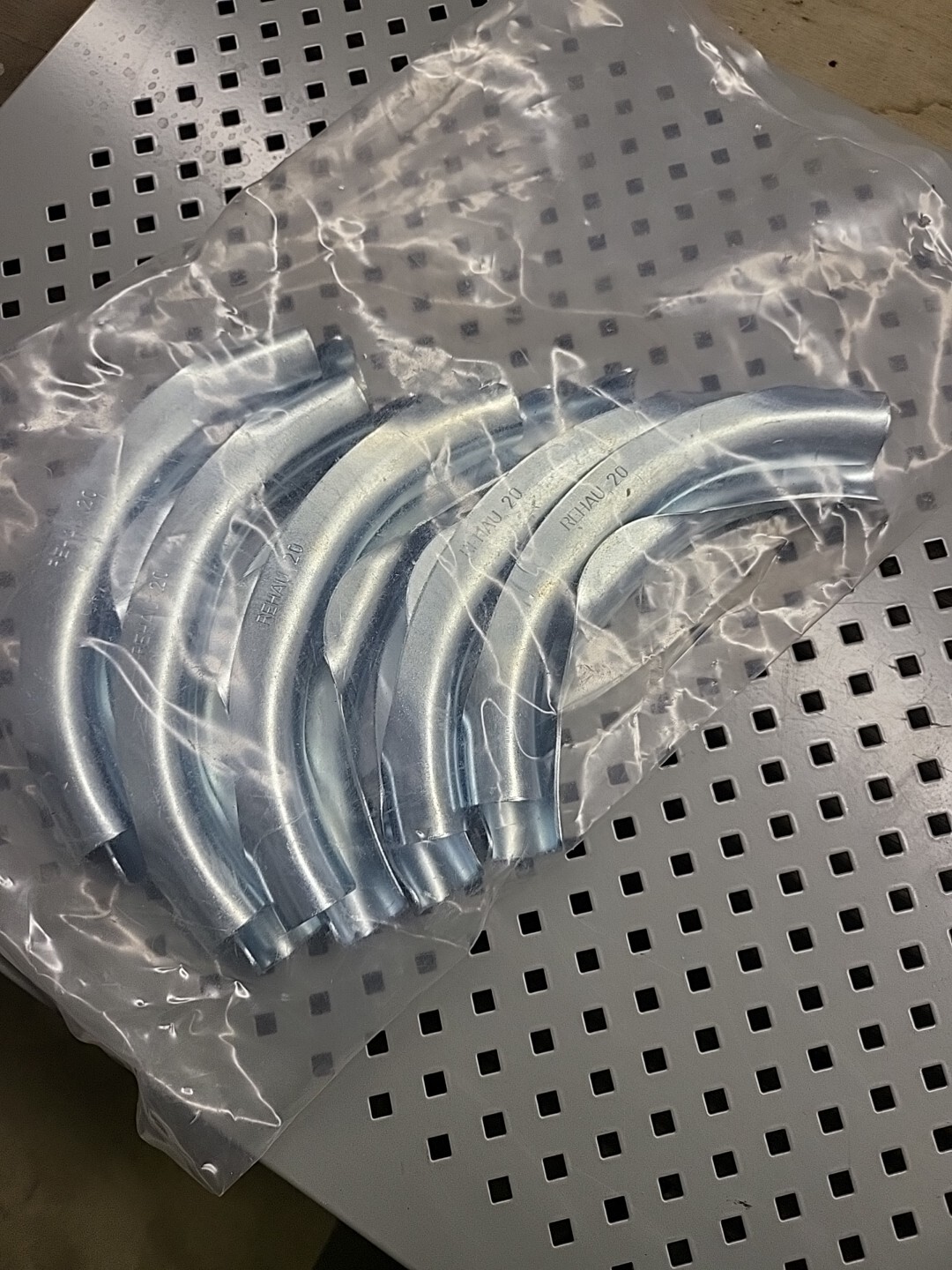 Pex Metal 90° Support Bend Rehau | eBay