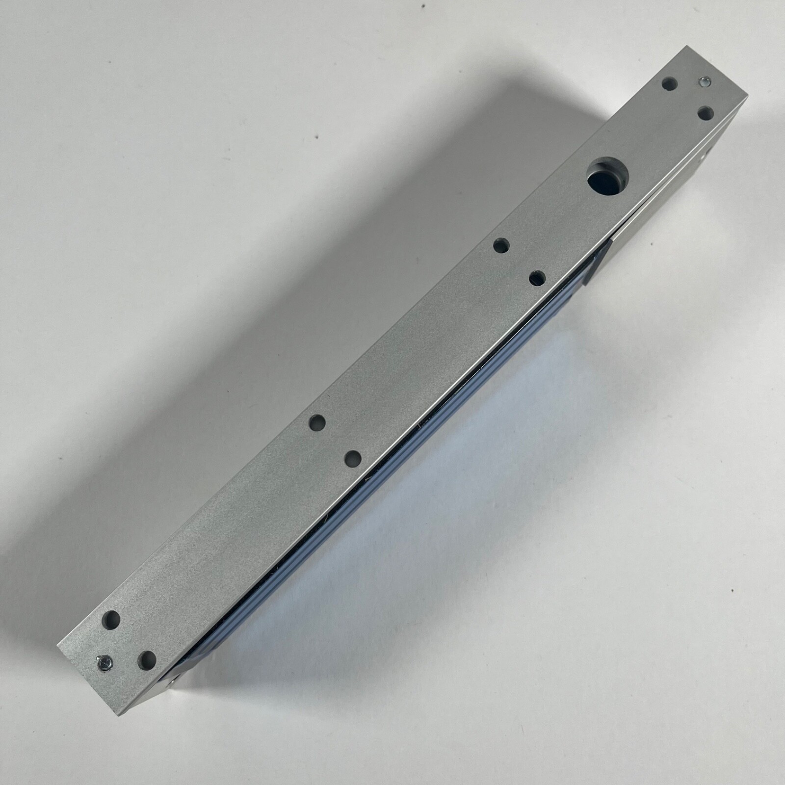 Advanced Access Mini Surface Mount Monitored | Grelly UK