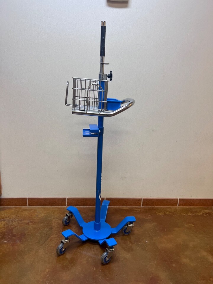 Dinamap Vital Signs Monitor Rolling Cart with Clamp and Basket! Works ...